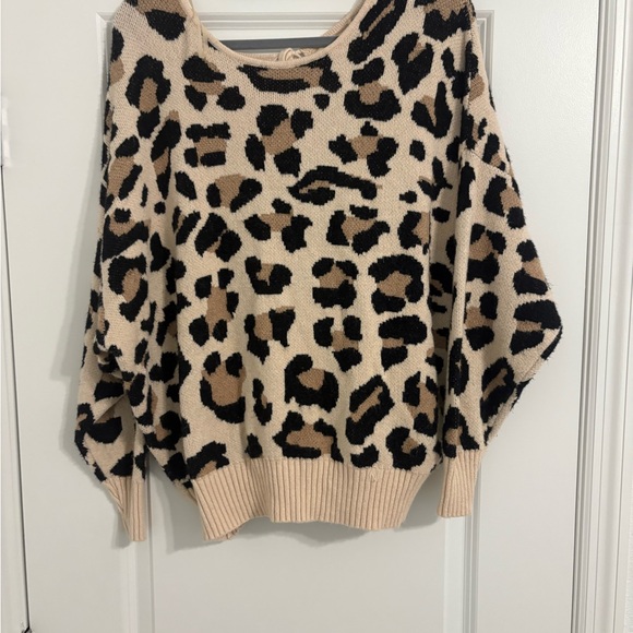 entro | Sweaters | Entro Leopard Print Sweater Black And Cream | Poshmark